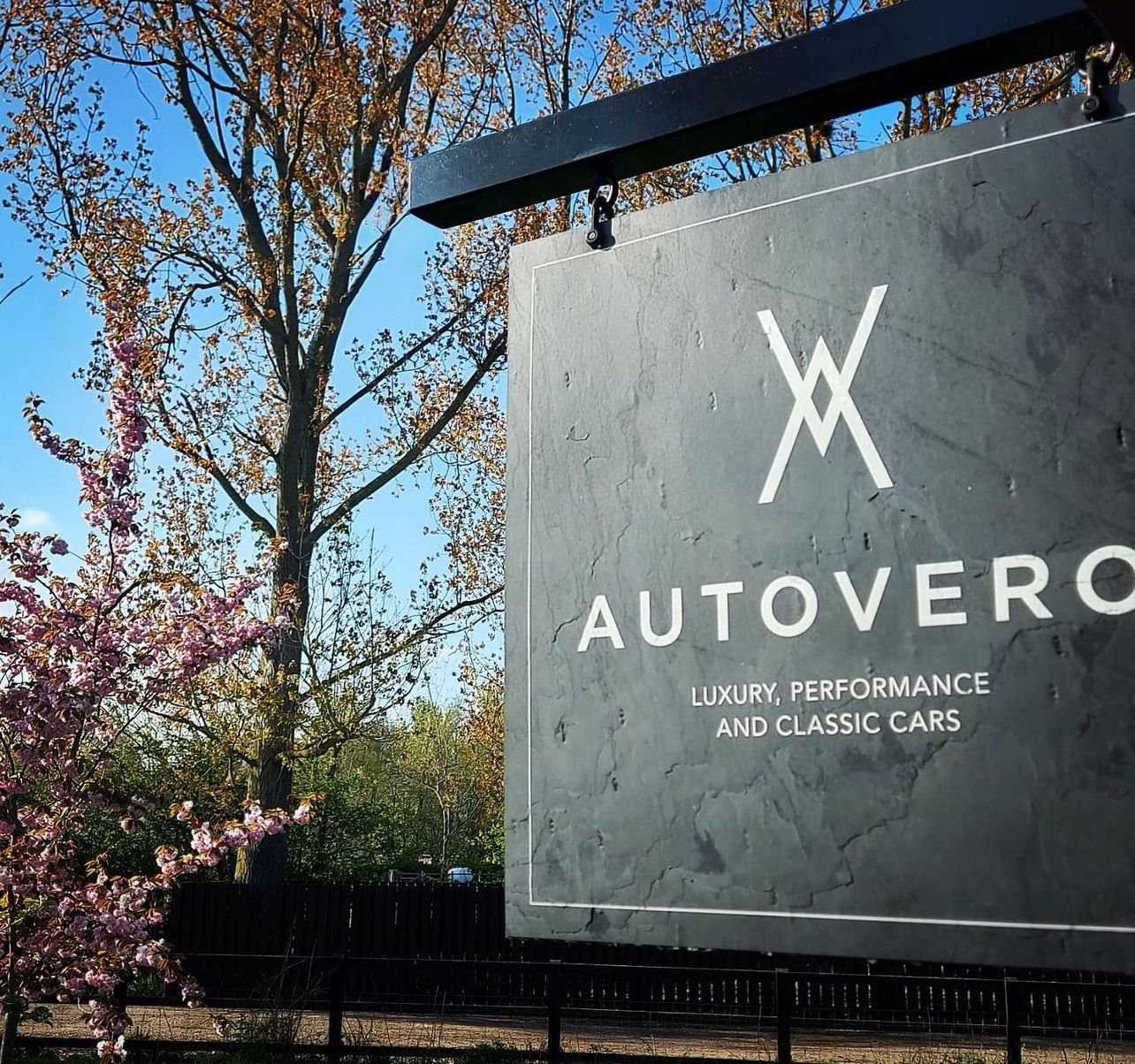 Unlocking the Secrets of the Luxury Car Market